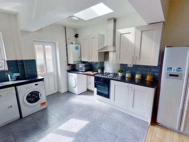 7 bedroom property to rent