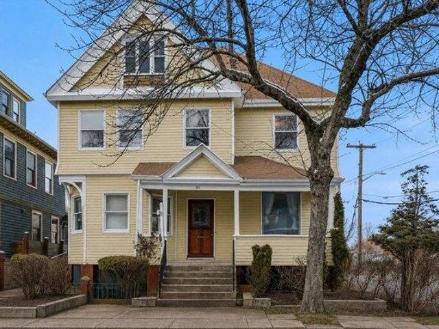 7 bedroom, Providence RI 02907 102411570