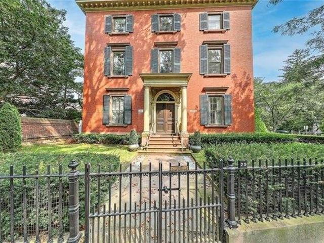 7 bedroom, Providence RI 02906 104811902