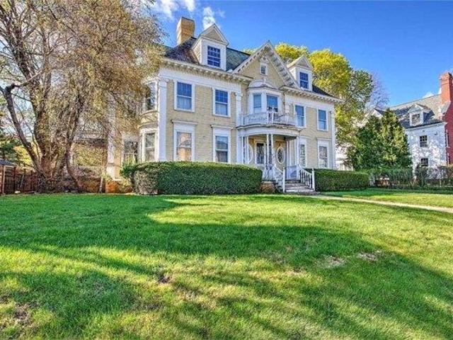 7 bedroom, Providence RI 02906 LS102800714