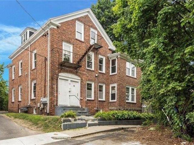 7 bedroom, Providence RI 02909 104607359