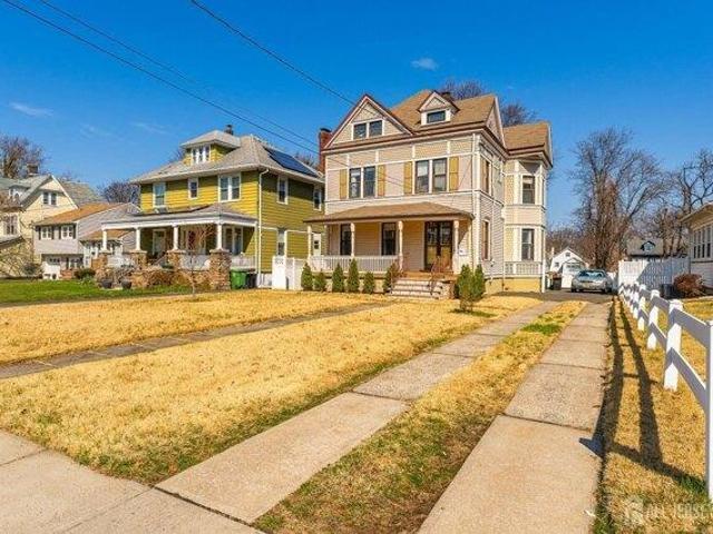 7 bedroom, Roselle NJ 07203 102477266