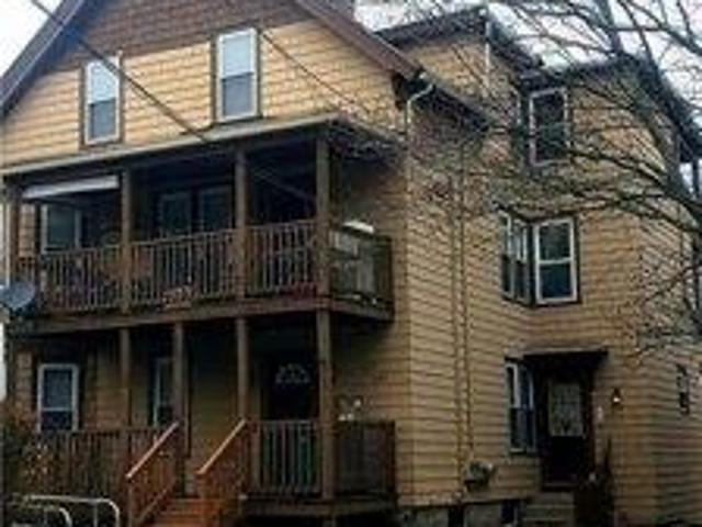 7 bedroom, Woonsocket RI 02895 101957227