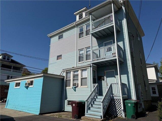 7 bedroom, Woonsocket RI 02895 102156814