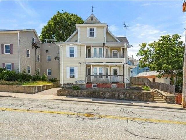 7 bedroom, Woonsocket RI 02895 LS102215018