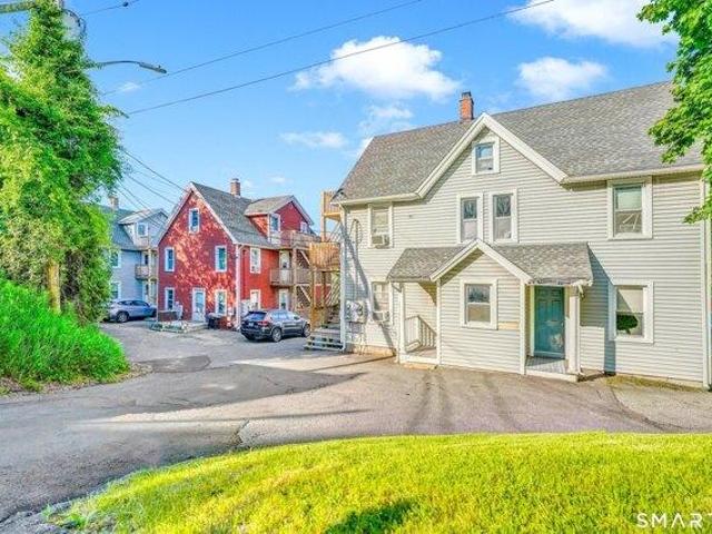 7 bedroom, Watertown CT 06779 105125044