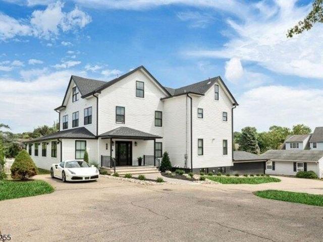 7 bedroom, Wayne NJ 07470 LS101800251