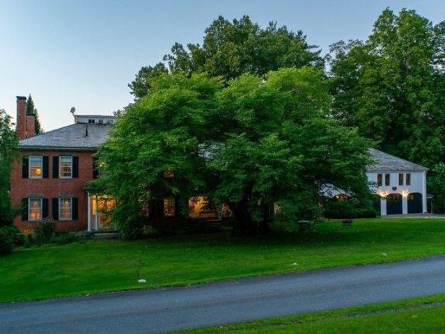 7 bedroom, Walpole NH 03608 105115175
