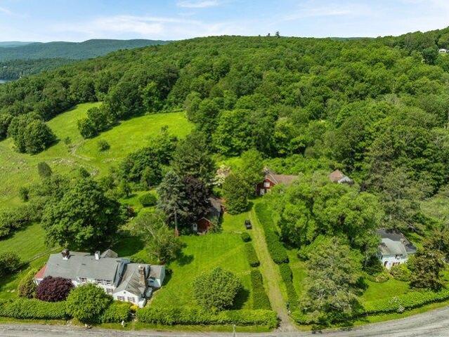 7 bedroom, Warren CT 06777 102478109