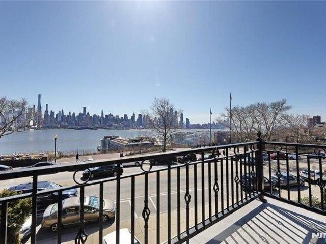 7 bedroom, Weehawken NJ 07086 104479256