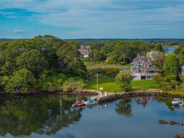 7 bedroom, Westerly RI 02891 104444395