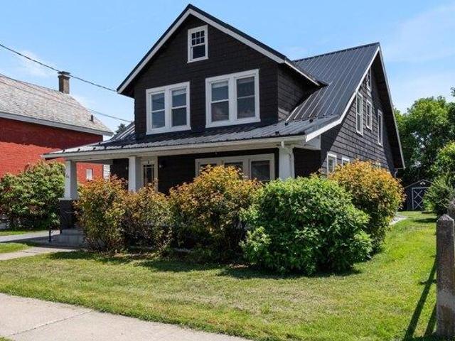 7 bedroom, Winooski VT 05404 104946687