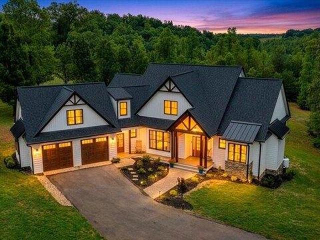 7 bedroom, Wirtz VA 24184 104900045