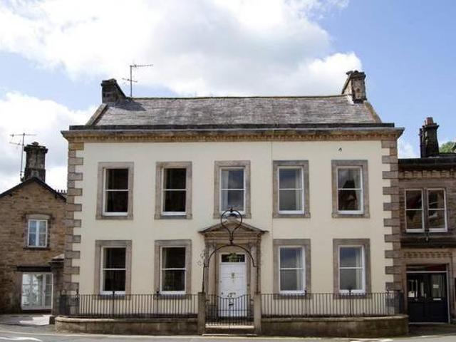 7 bedroom town house for sale in FOUNTAIN HOUSE 8 BECK HEAD KIRKBY LONSDALE LA6 2AY LA6