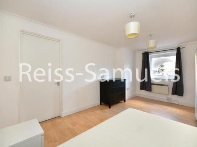 7 bedroom town house for rent in Cyclops mews, Canary Wharf, Isle of dogs, E14, London, E14