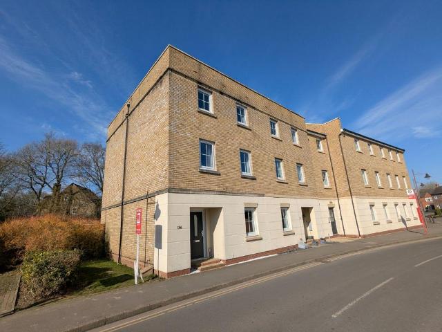 5 bedroom townhouse for sale