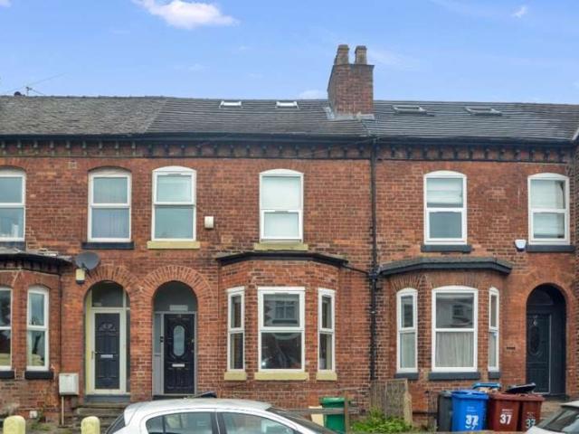 7 Bedroom Terraced House