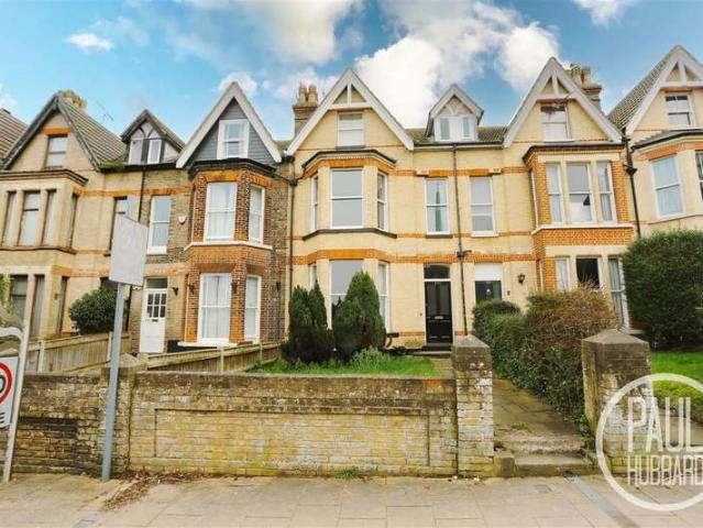 7 Bedroom Terraced House