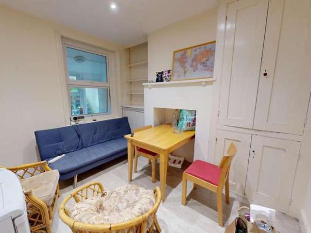 7 Bedroom Terraced House