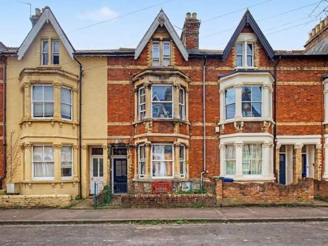 7 Bedroom Terraced House