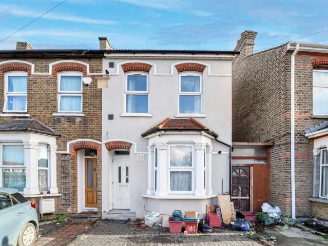 7 Bedroom Terraced House