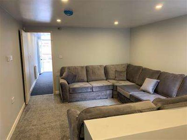 7 Bedroom Terraced House