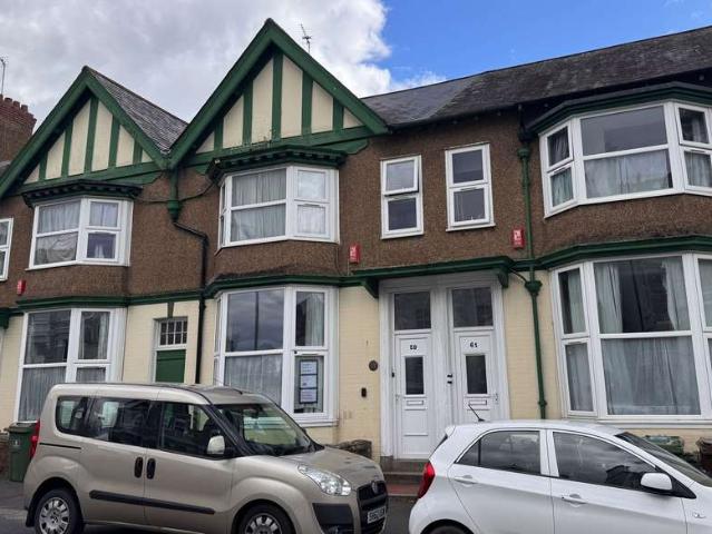 7 Bedroom Terraced House