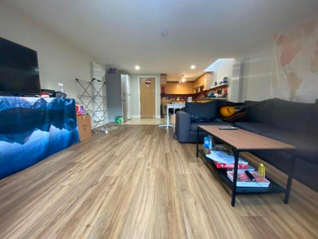 7 bedroom terraced house for rent in Cranbrook Street, Cardiff City, CF24