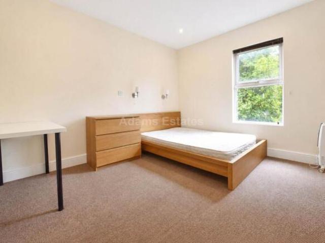 7 bedroom terraced house for rent in Addington Road, Reading, RG1