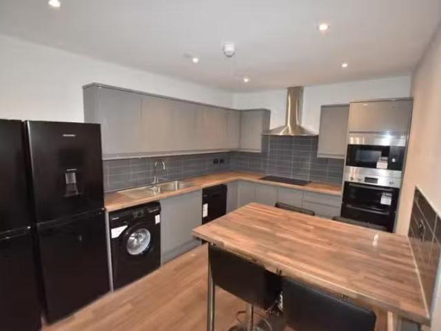 7 bedroom terraced house for rent in Ashley Down Road, Ashley.