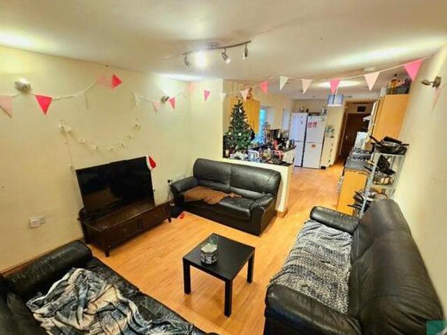 7 Bedroom Terraced House For Rent In Birmingham