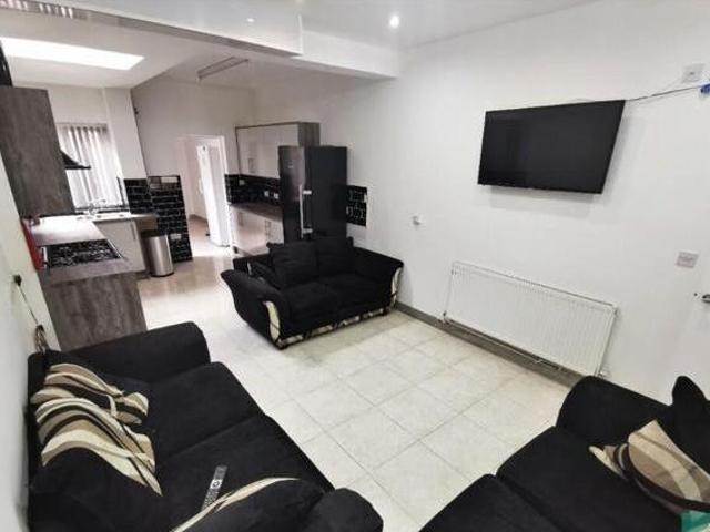 7 Bedroom Terraced House For Rent In Birmingham