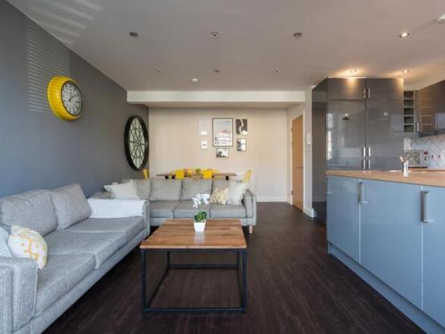 7 bedroom terraced house for rent in Glynrhondda Street, Cardiff, CF24