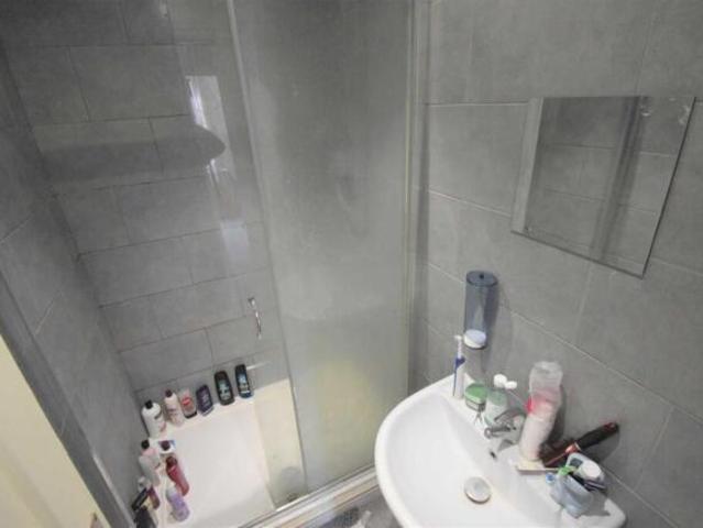 7 bedroom terraced house for rent in Granby Gardens, Reading, RG1