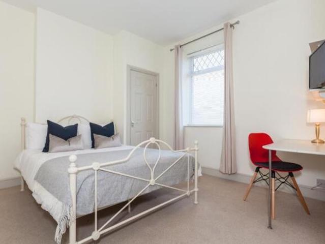 7 bedroom terraced house for rent in Daniel Street, Cardiff, CF24