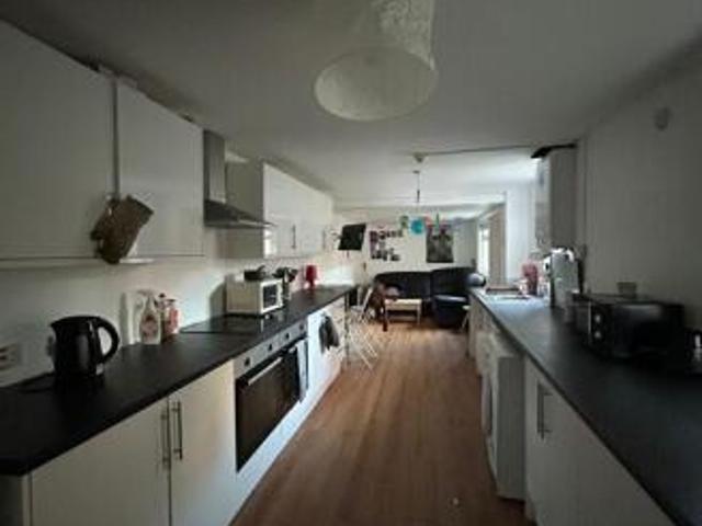 7 bedroom terraced house for rent in Devonshire Place, Newcastle Upon Tyne, NE2
