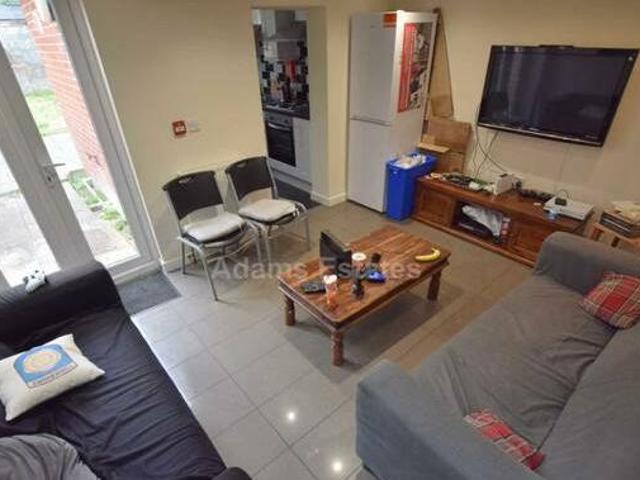 7 bedroom terraced house for rent in De Beauvoir Road Reading RG1