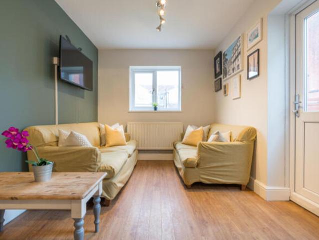 7 bedroom terraced house for rent in Fawcett Road, Portsmouth, PO4