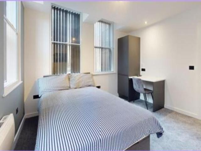 7 bedroom terraced house for rent in Flat 5 Low Pavement, Nottingham, Nottinghamshire, NG1