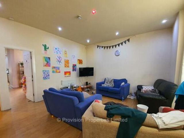 7 Bedroom Terraced House For Rent In Hyde Park, Leeds