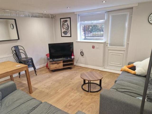 7 Bedroom Terraced House For Rent In Leeds, West Yorkshire