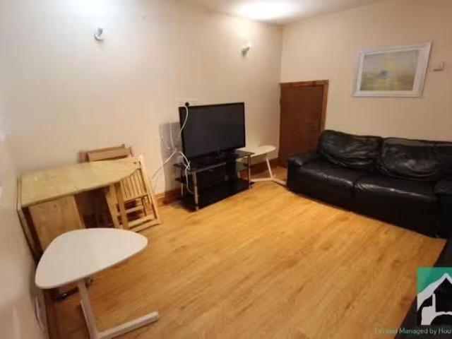 7 bedroom terraced house for rent in Luton Road, Birmingham, B29