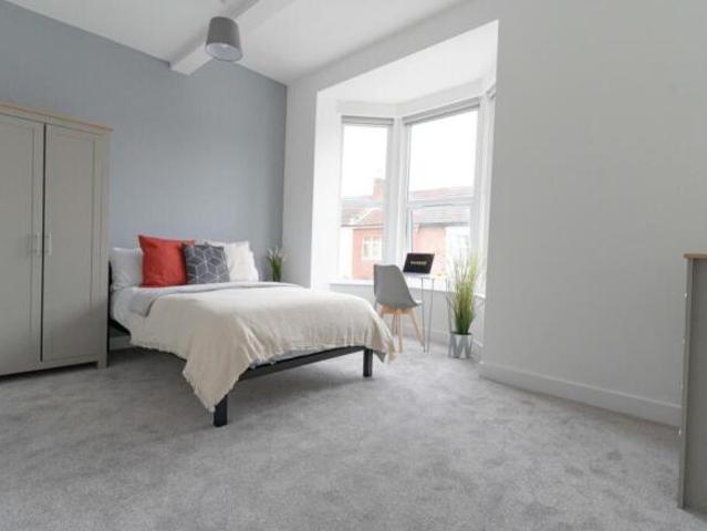 7 bedroom terraced house for rent in Margate Road, Southsea, Hampshire, PO5