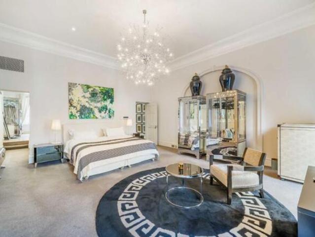 7 bedroom terraced house for rent in South Audley Street, Mayfair, W1K