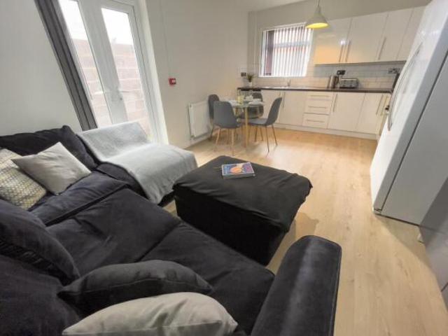 7 bedroom terraced house for rent in Sheil Road, L6 3AB, L6