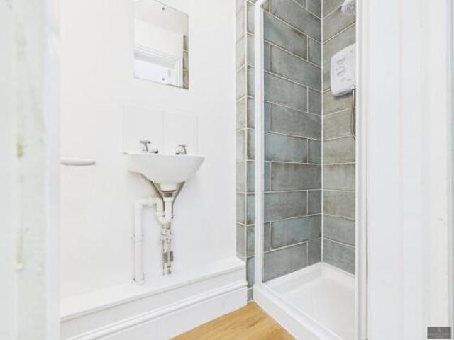 7 bedroom terraced house for rent in Powderham Crescent, Exeter, EX4