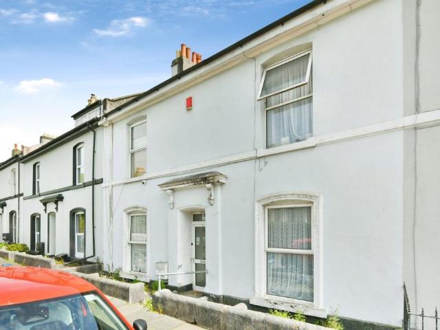 7 bedroom terraced house for sale