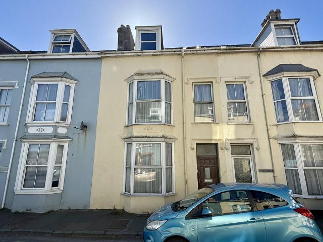 7 bedroom terraced house for sale
