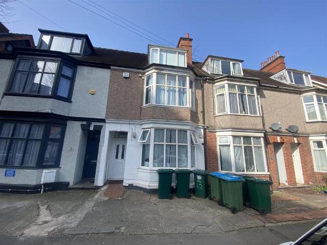 7 bedroom terraced house for sale