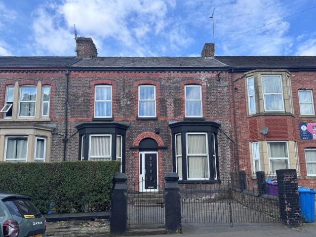 7 bedroom terraced house for sale
